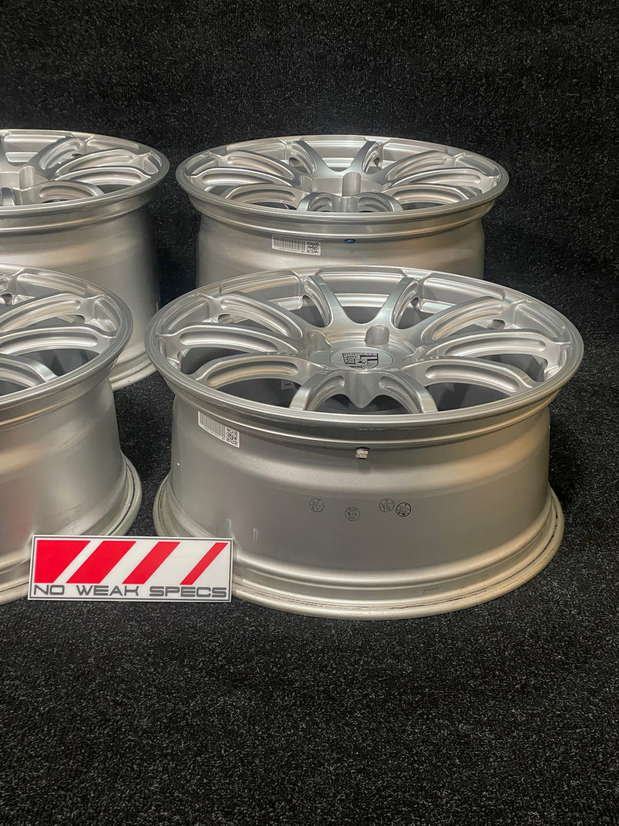 Advan RS2 - 19x8.5/11 – No Weak Specs